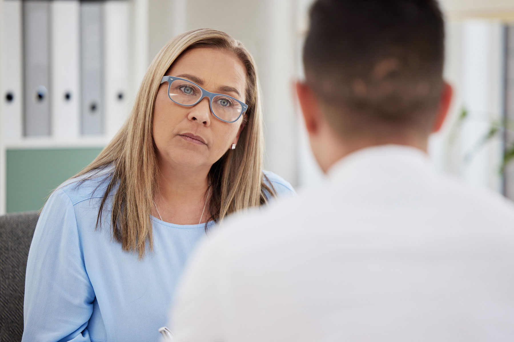 Group Therapy vs. Individual Therapy: Which Is Right for Me? - Promises ...